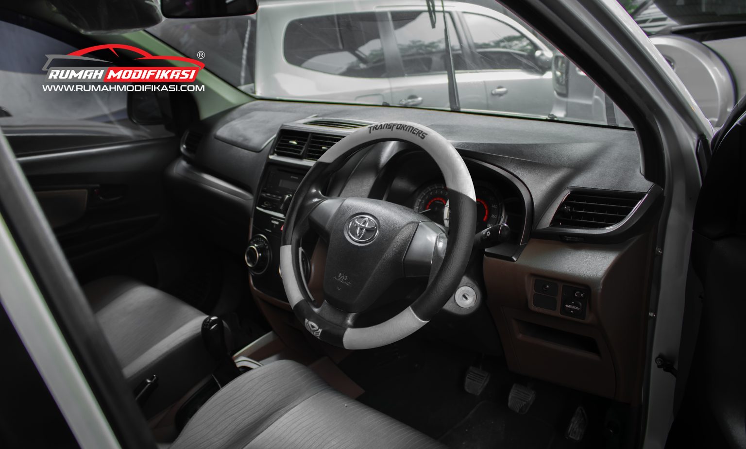 Kerusakan Pada Sistem Kemudi Mobil dan Cara Mengatasinya